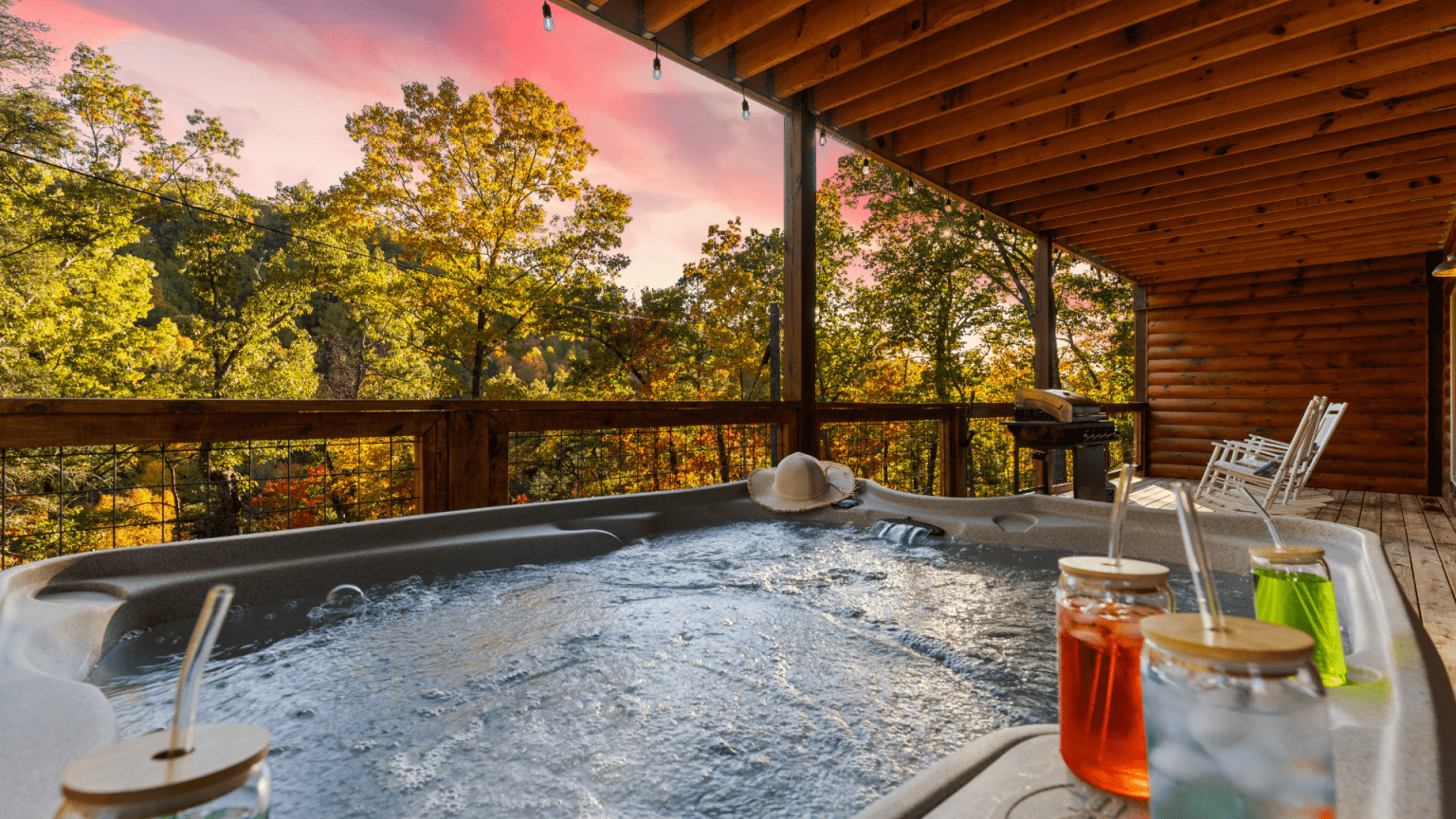 Top Gatlinburg Cabins with Hot Tubs for a Winter Getaway