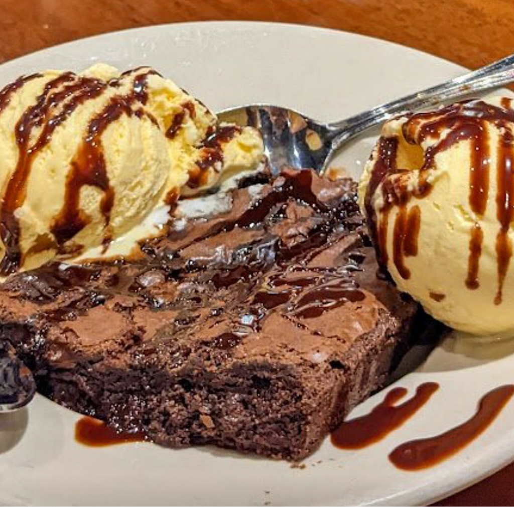 Cherokee Grill Gatlinburg TN: Menu, Hours, and Reviews - Luxury Cabins ...